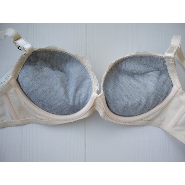 Бюстгальтер Luerrose мереживо подвійний push up бежевий 80В 909